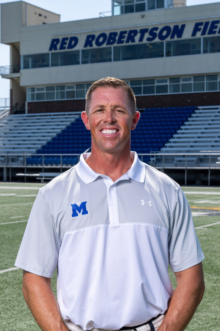 Wardog Football – Wardog Athletics